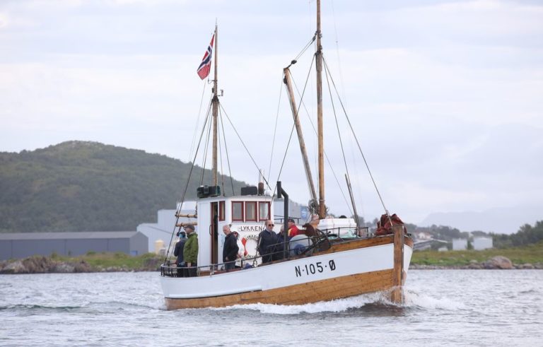 Historie: M/KR Lykken – Øksnes kystlag